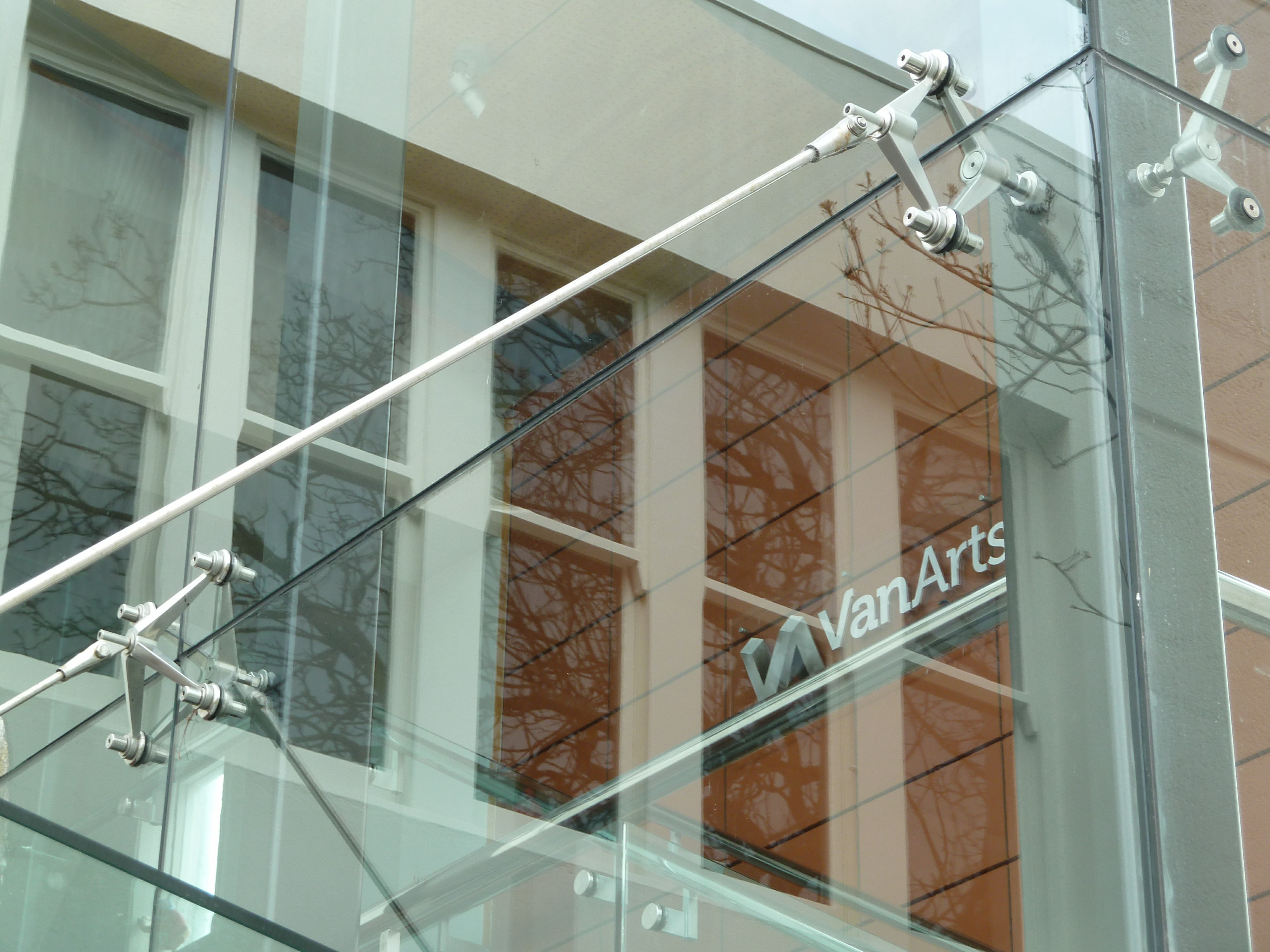 Superior Quality Spider Fittings for Glass Installations | Elite Glass ...